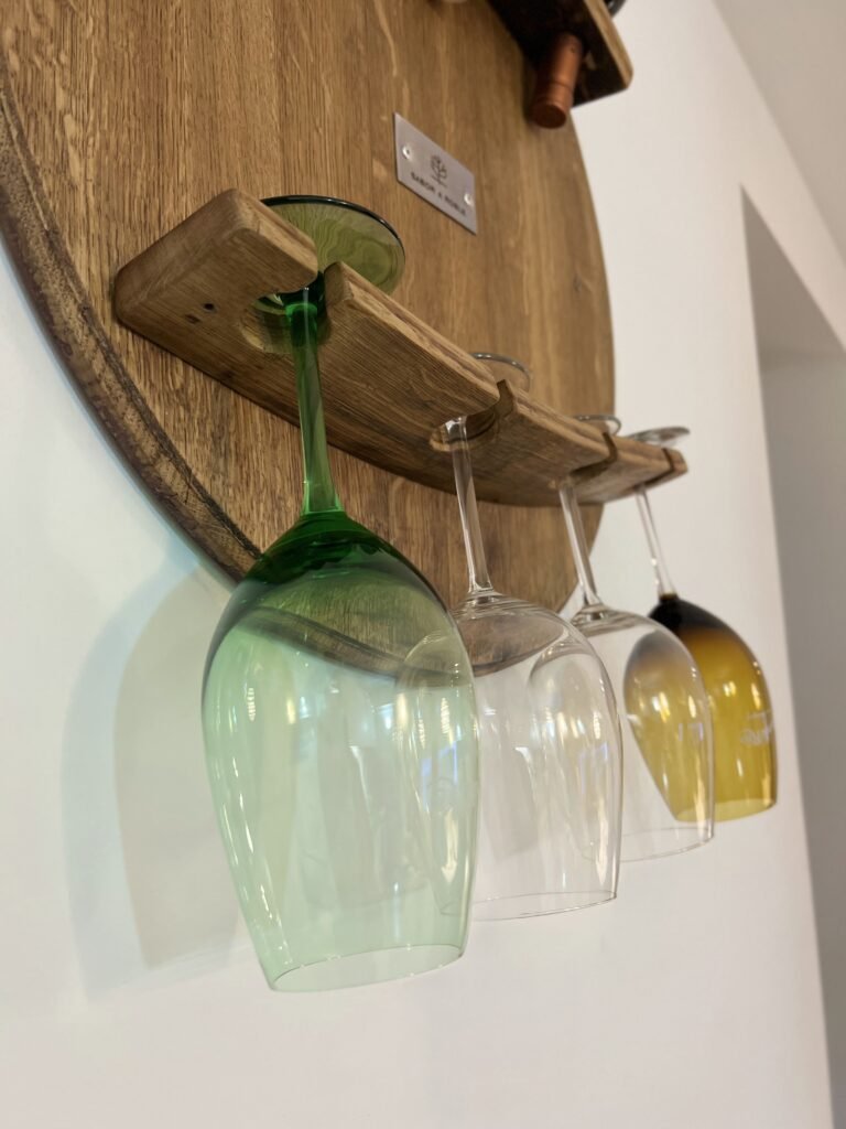 Cava y guarda copas de barril para pared - Sabor a Roble